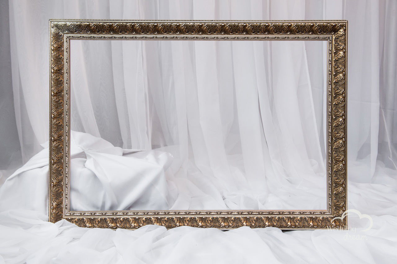 Gold Frame 24"x36" – EventPartyRental